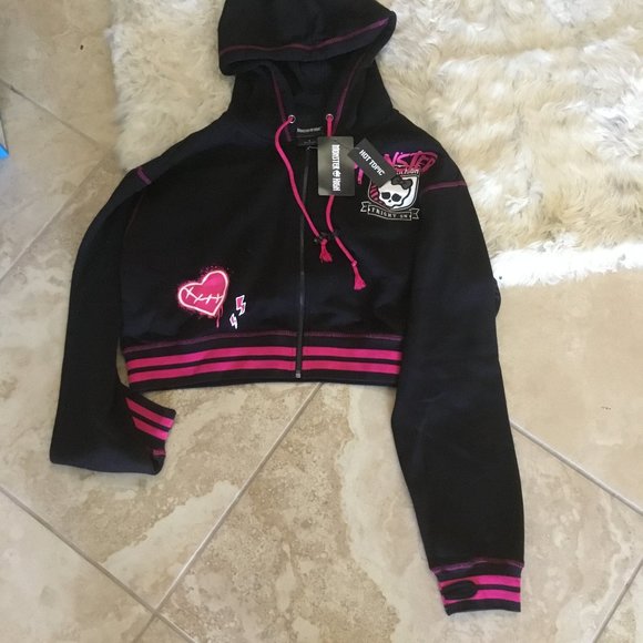 Hot Topic | Tops | Hot Topic Monster High Sweatshirt Size 2x New | Poshmark